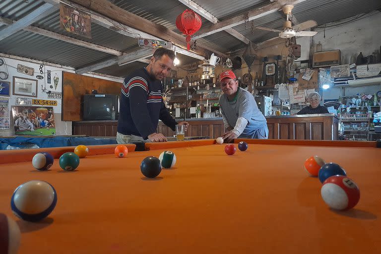 Compraron una pulpería de finales de 1800 y crearon un oasis en un ...