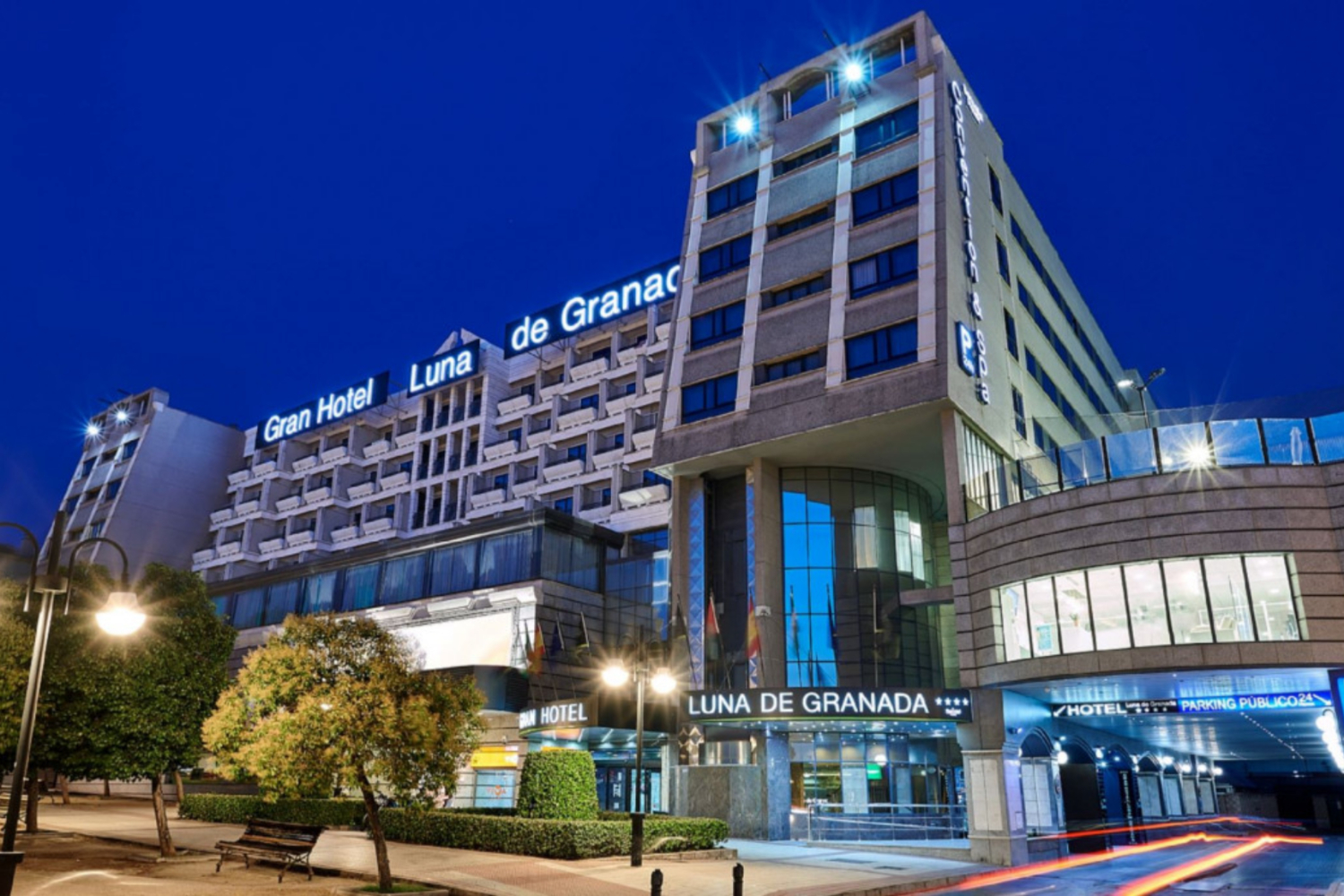 De Luna Hoteles, El Maño y el Restaurante La Cruz de Granada, premios ...