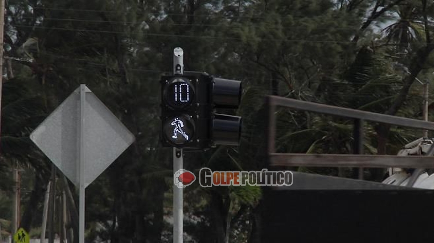 ¡Avanzando hacia la seguridad vial! Coatzacoalcos instalará semáforos ...